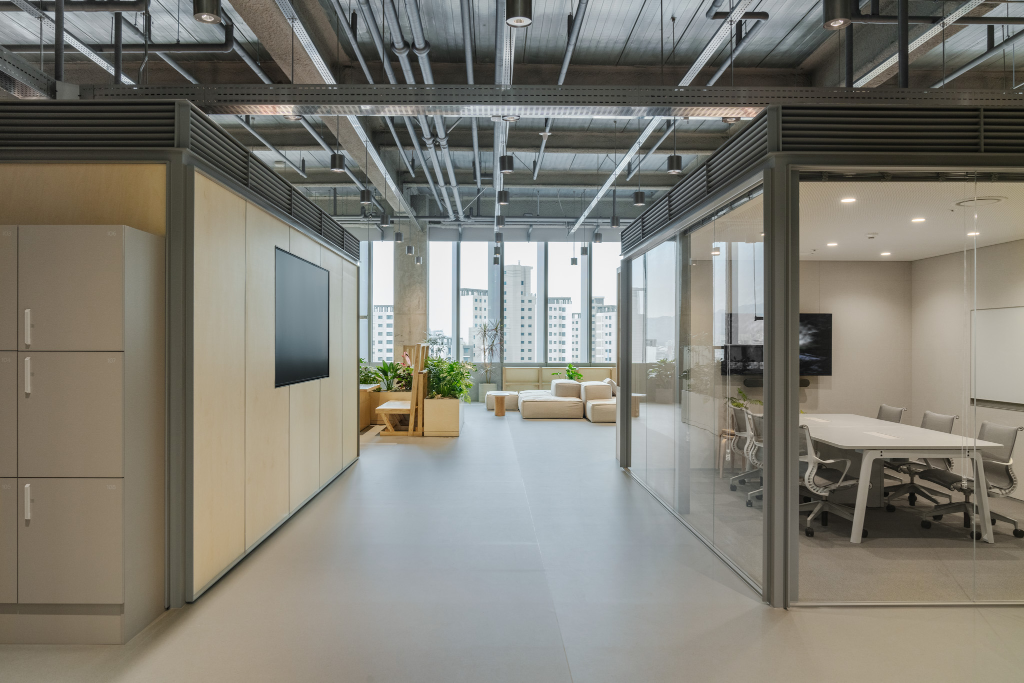 GENESIS HQ Office, 2024 | studio COM