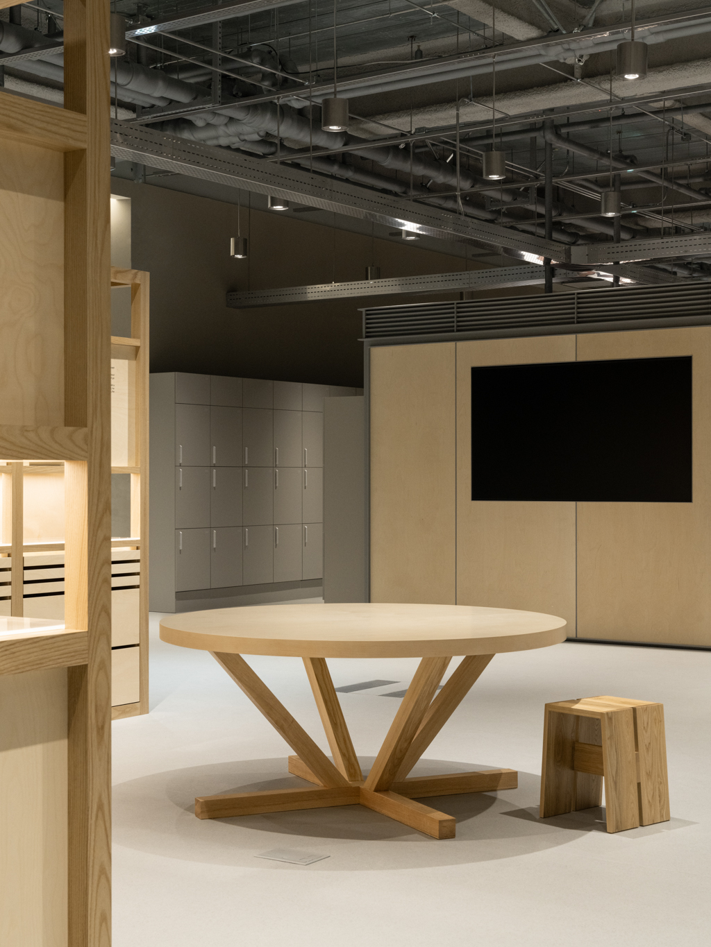 GENESIS HQ Office, 2024 | studio COM