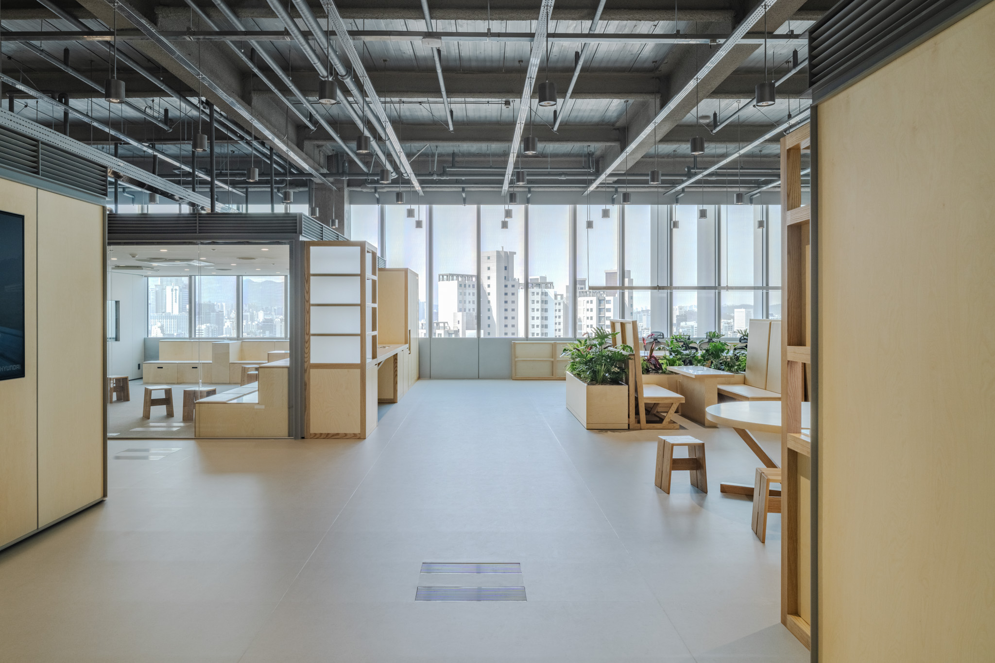 GENESIS HQ Office, 2024 | studio COM