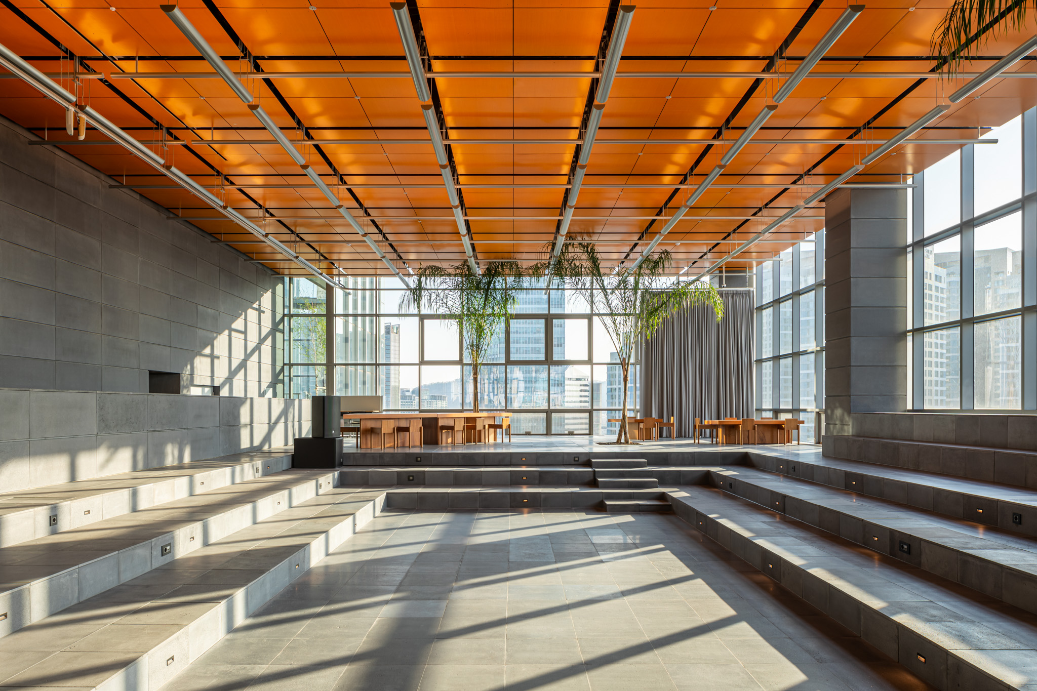 HYBE : Auditorium & Cafe, 2021 | studio COM