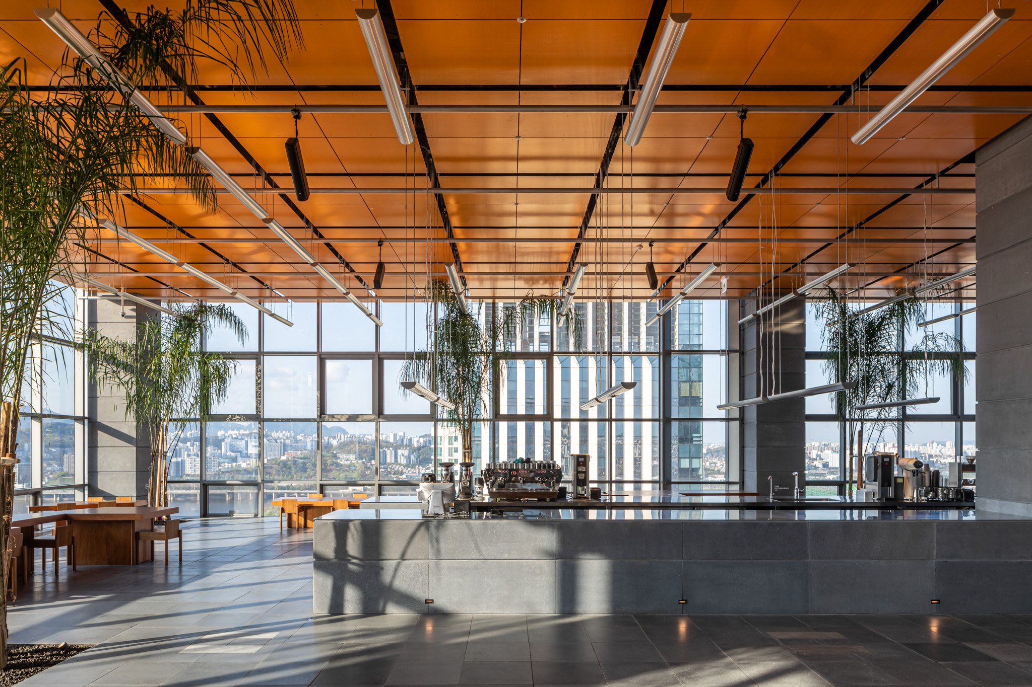 HYBE : Auditorium & Cafe, 2021 | studio COM